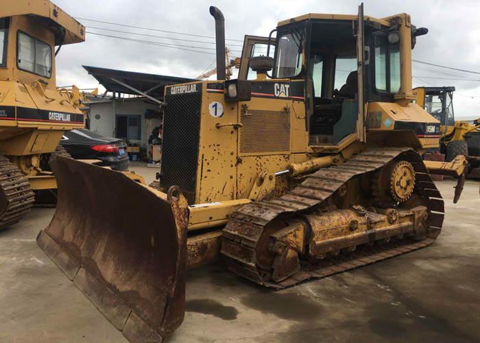 CAT D5M Old Dozers Crawler Bulldozer with Original Yellow Color